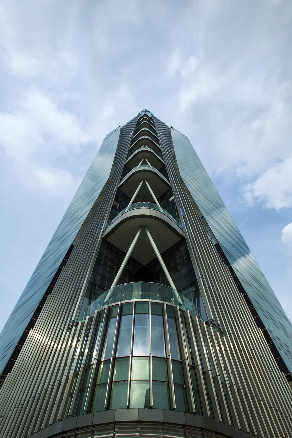 MENARA JLAND(オフィス) – BLOG